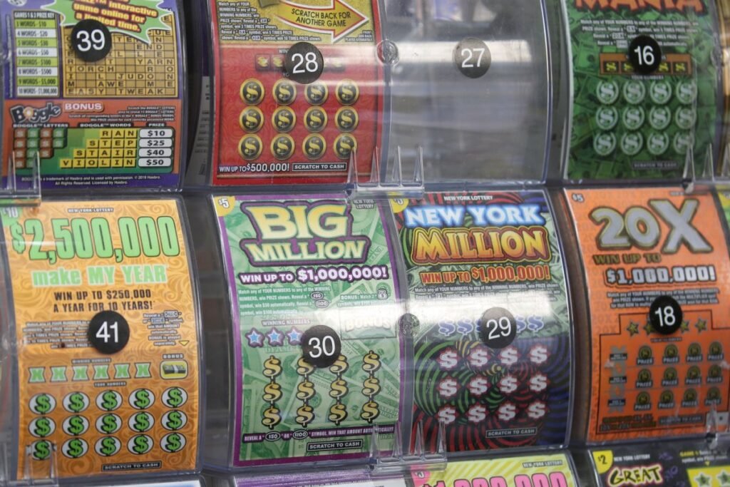 South Carolina Mom Wins $375,000 Lottery Jackpot on a Bad Day — Then ...
